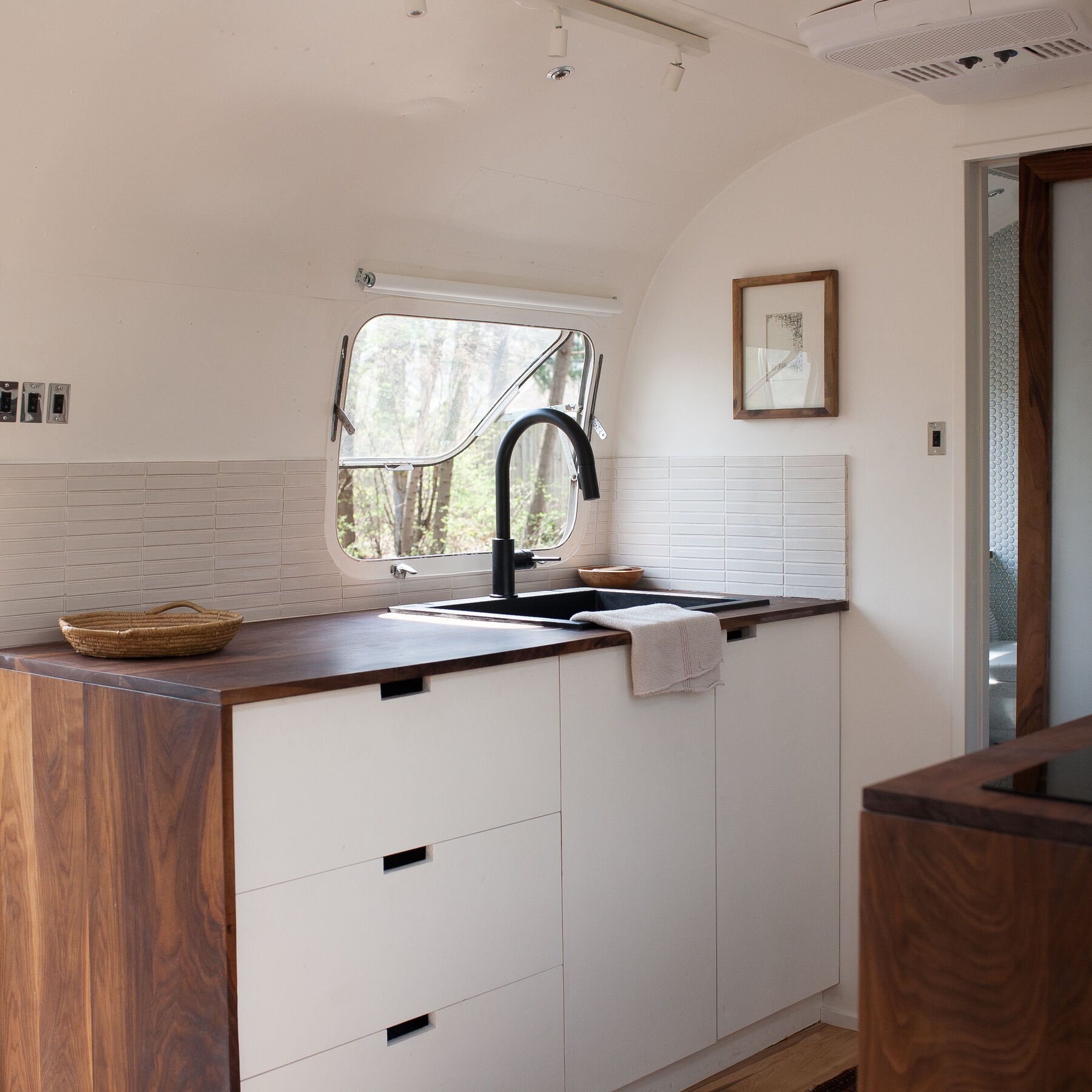 The Modern Caravan Feature | Fireclay Tile