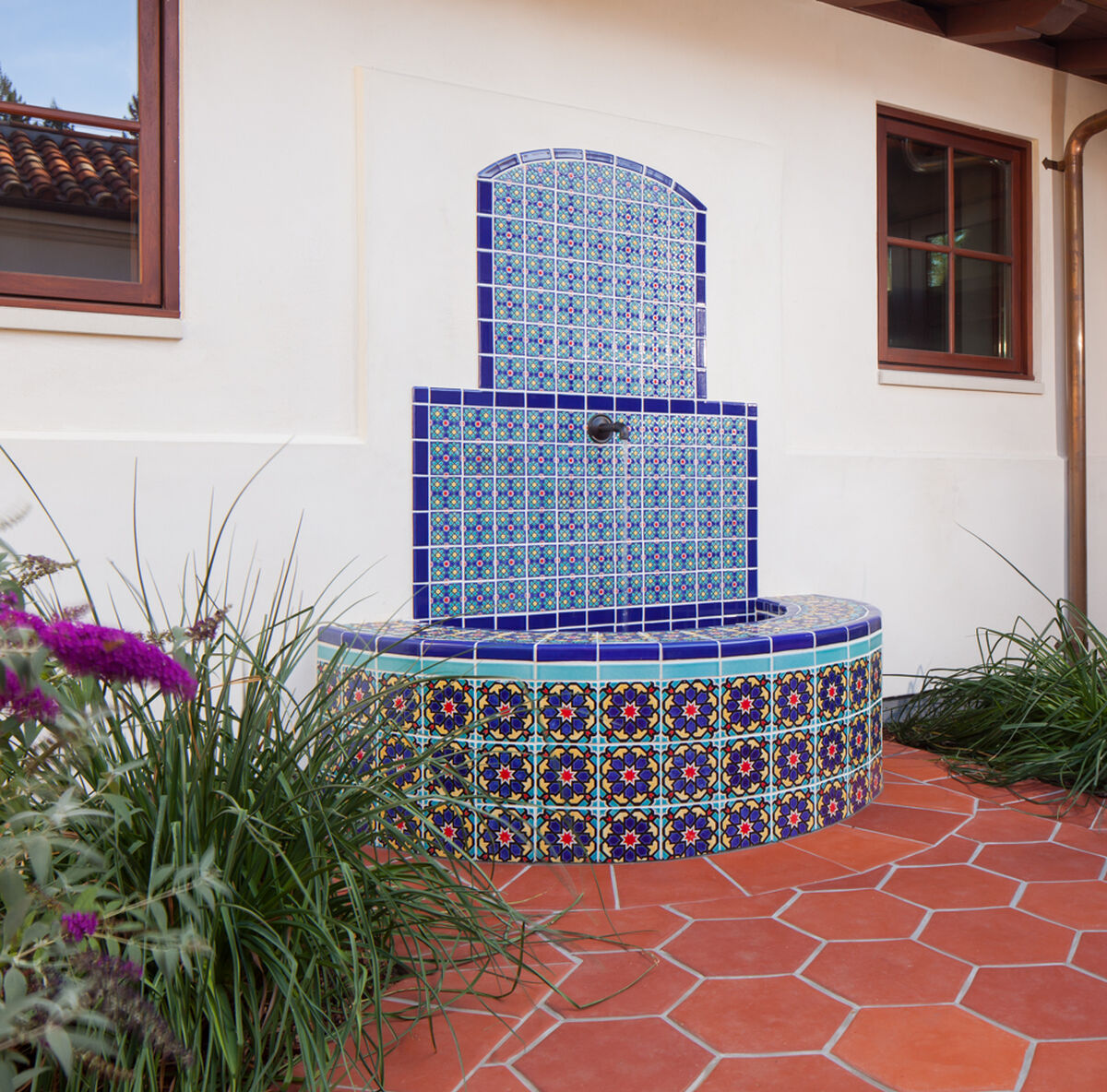 Spanish Colonial Handpainted Fountain | Fireclay Tile