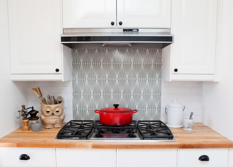 Design Trends: Add a Focal Point to your Backsplash | Fireclay Tile